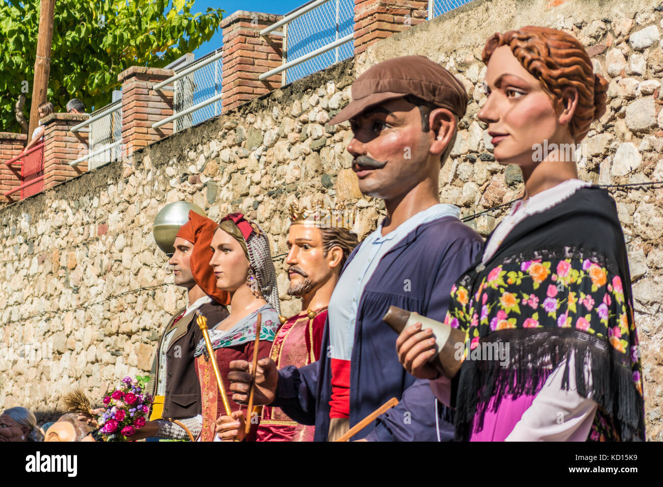 Giant heads spain hi-res stock photography and images - Alamy