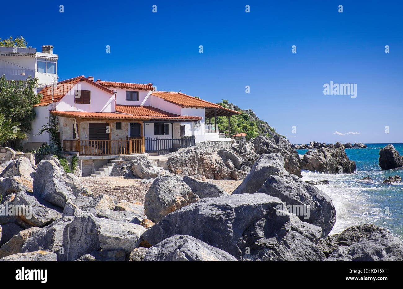 Loutra kassandra halkidiki greece hi-res stock photography and images ...