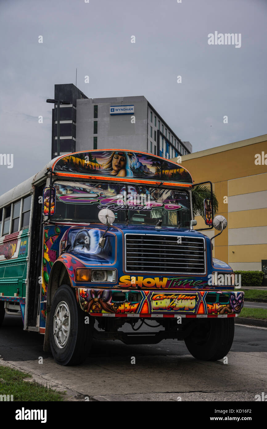 Graffiti on panamá bus hi-res stock photography and images - Alamy