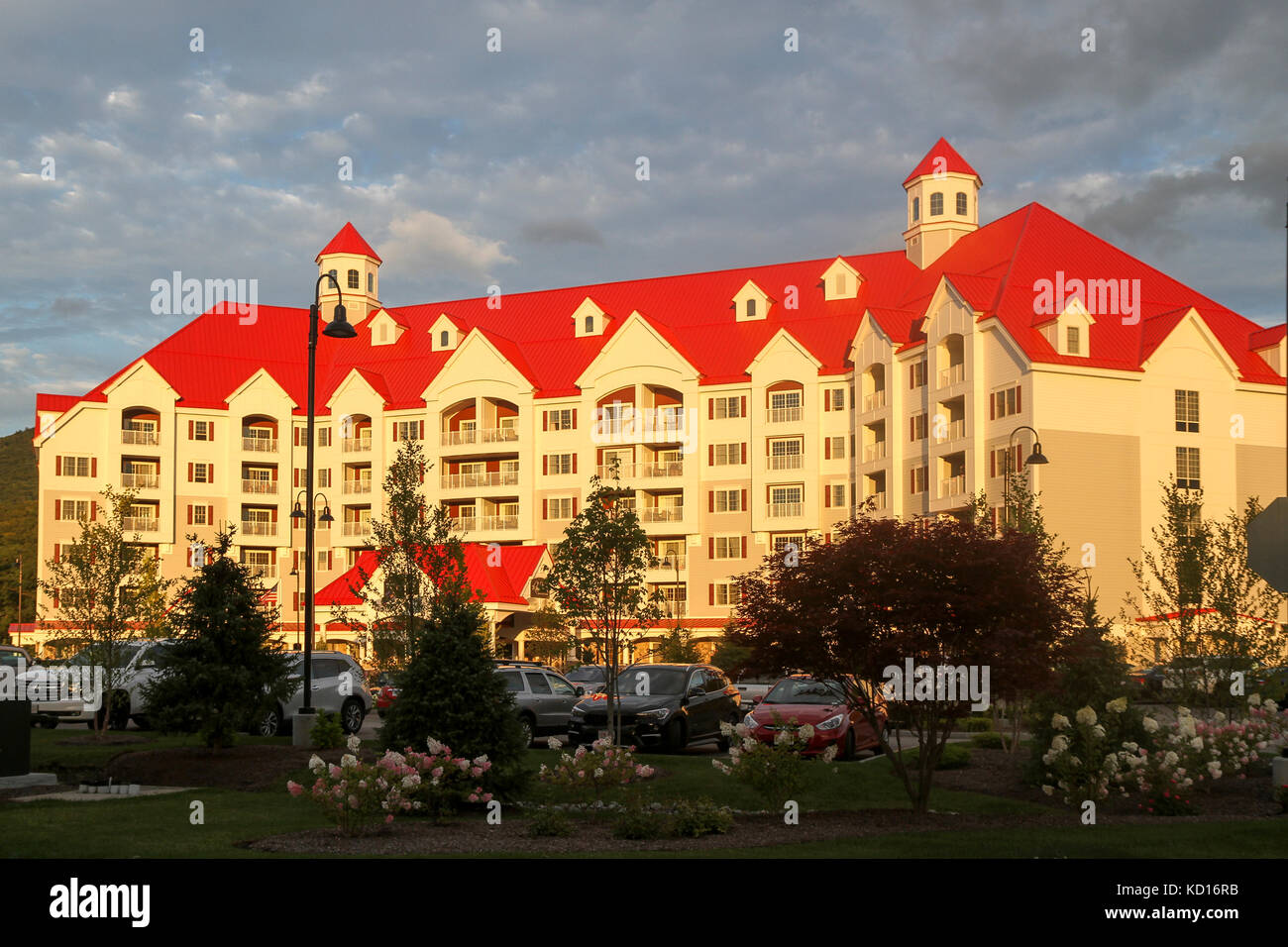 Loon mountain hi-res stock photography and images - Alamy