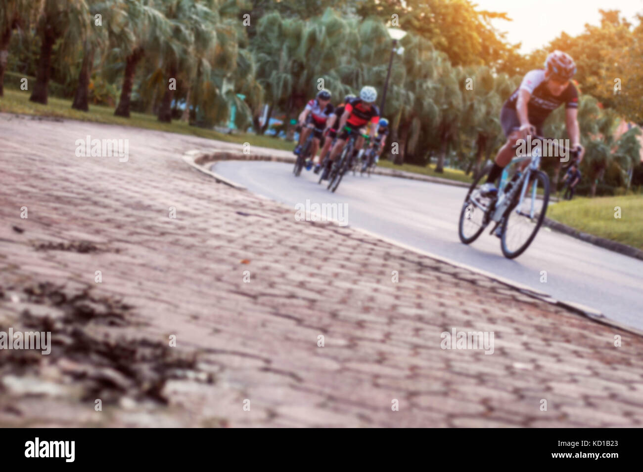 Groups people in park hi-res stock photography and images - Alamy