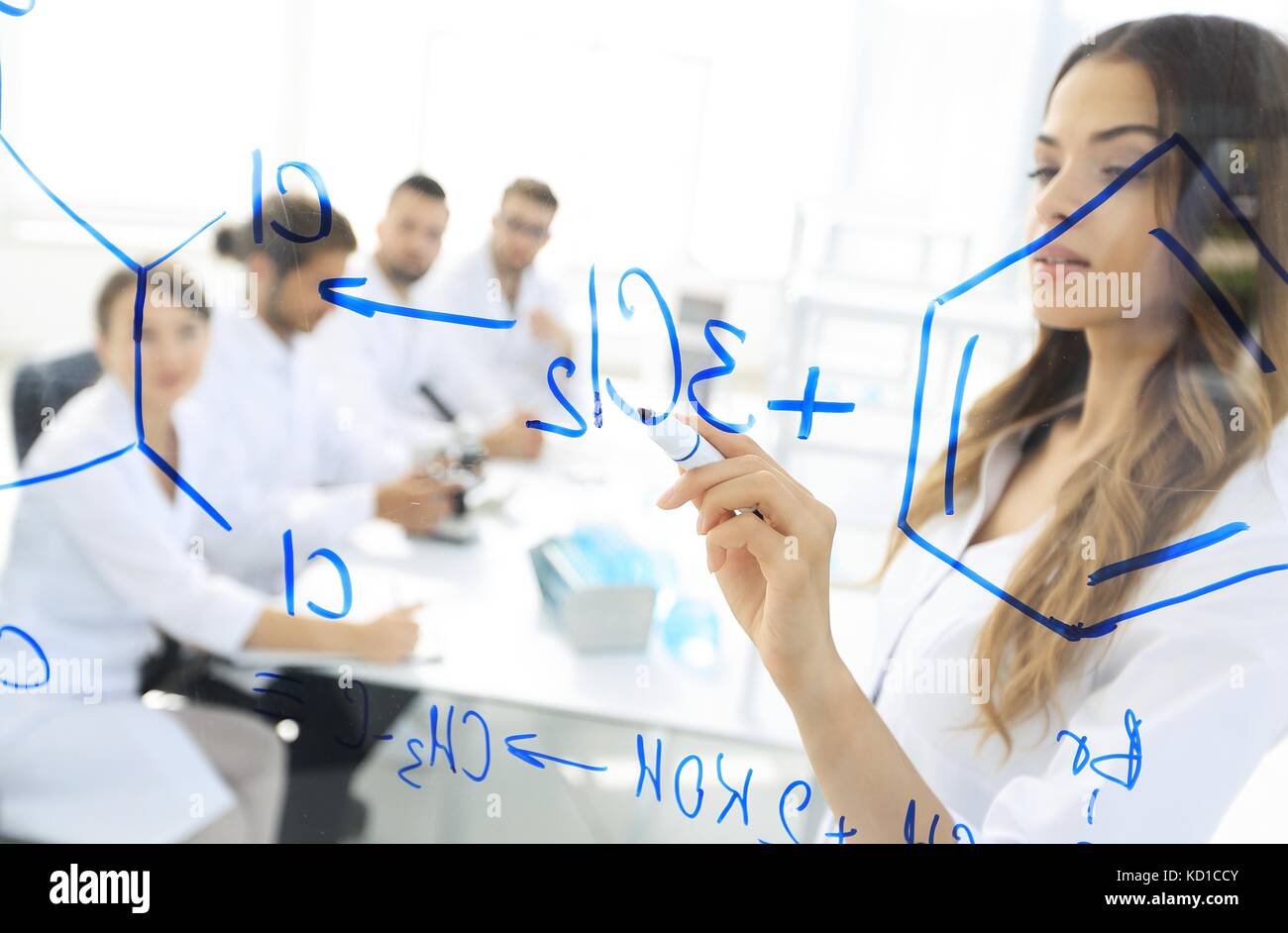 female scientist makes a report to colleagues Stock Photo - Alamy