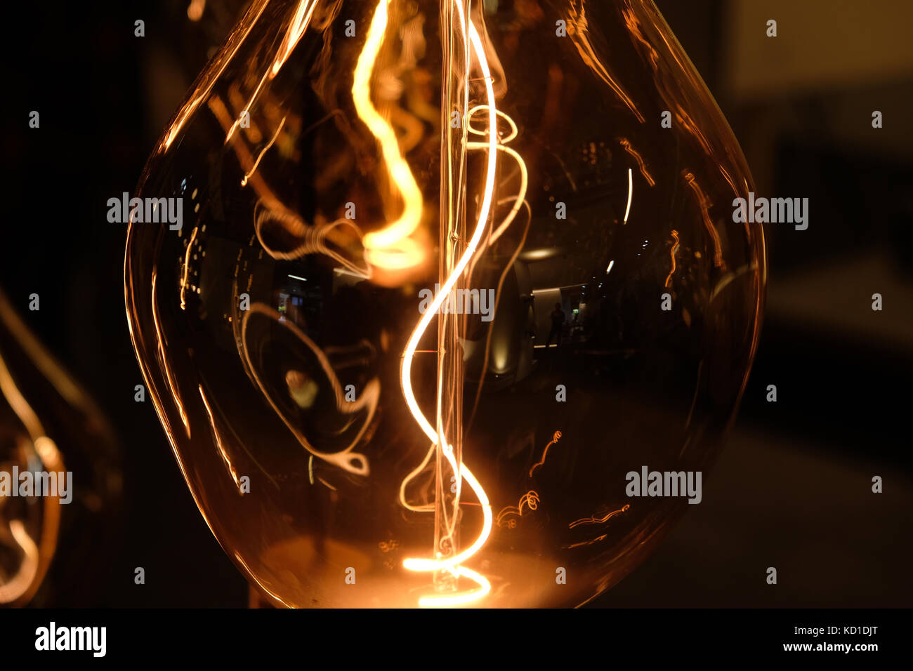 Light Bulb Filament Close Up High Resolution Stock Photography and ...