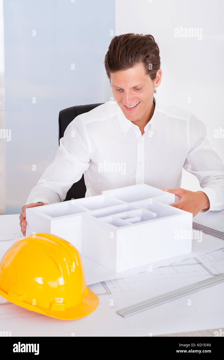 Architect architectural model hi-res stock photography and images - Alamy