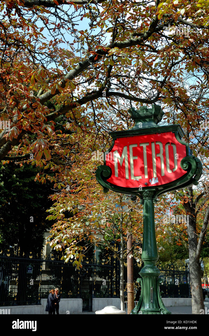 Unique metro sign hi-res stock photography and images - Alamy