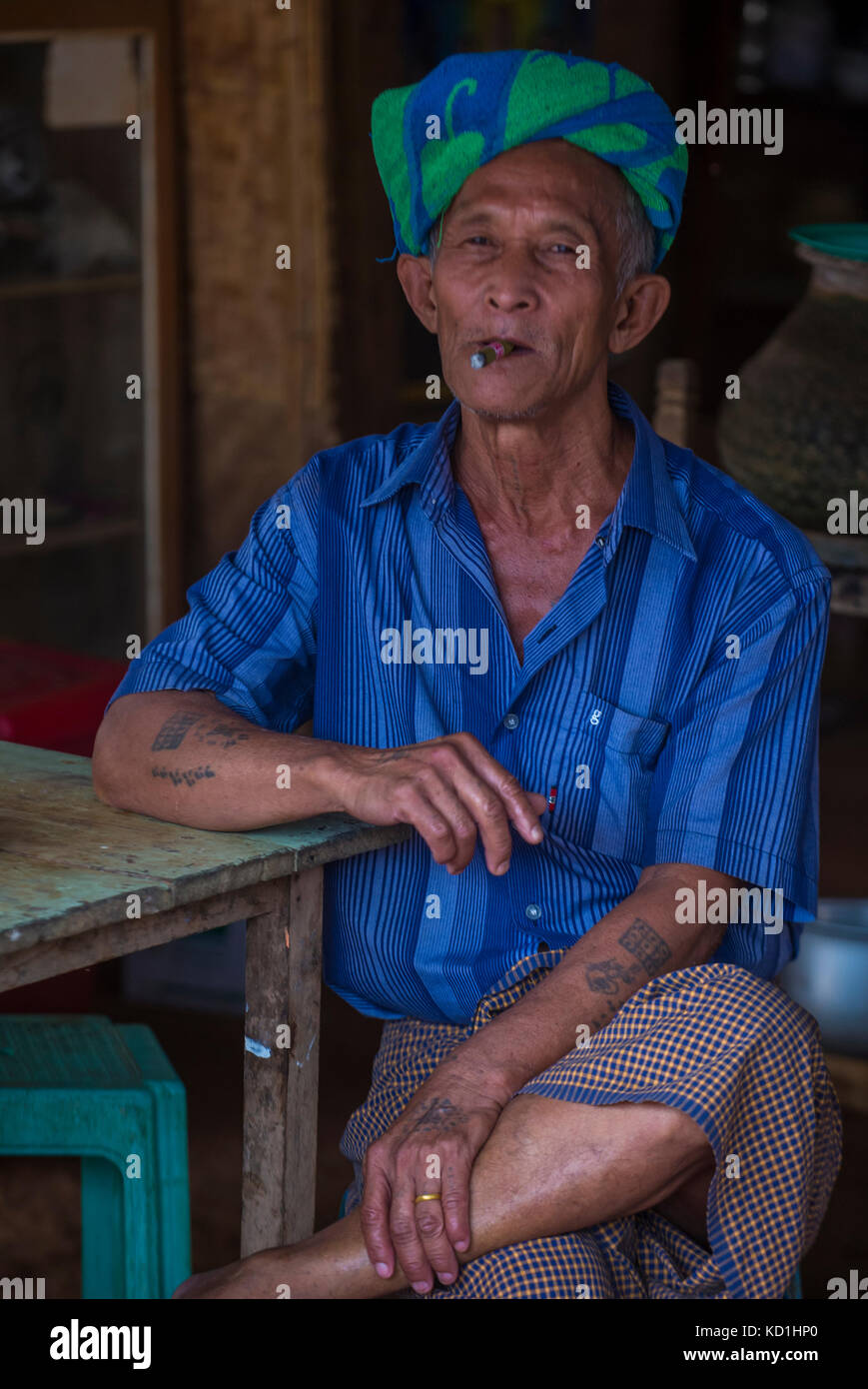 Portrait of Pao tribe man in Shan state Myanmar Stock Photo - Alamy