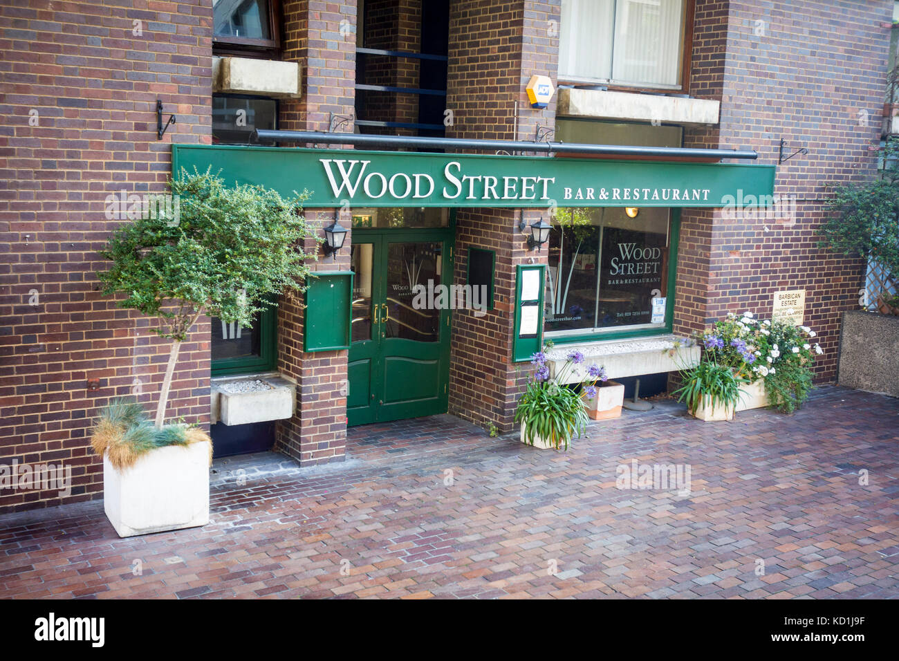 Wood Street Bar & Restaurant, Barbican Estate, City of London, UK Stock ...