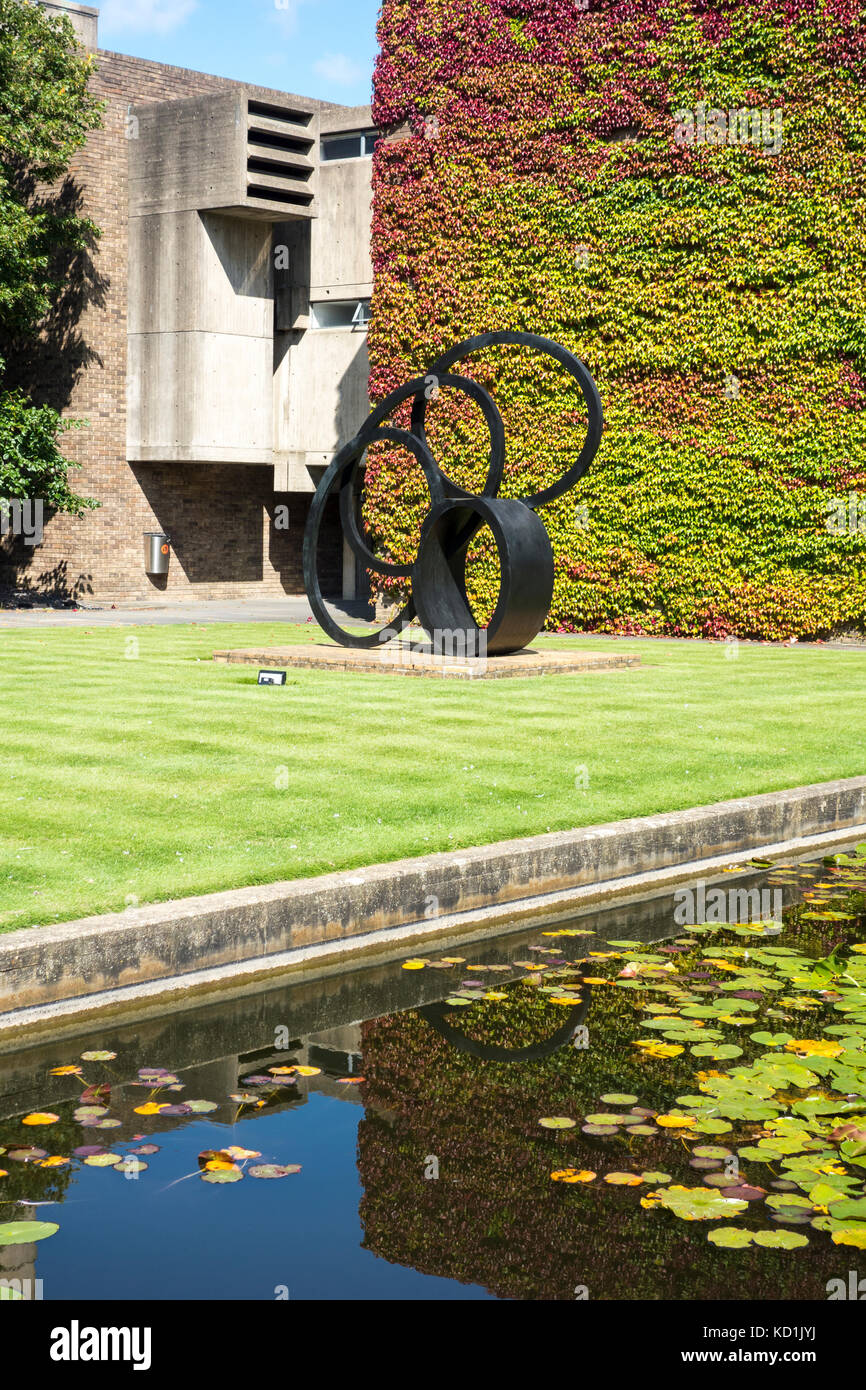 Nigel hall sculpture cambridge hi-res stock photography and images - Alamy