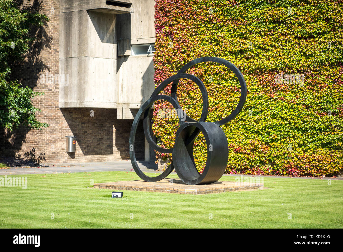 Nigel hall sculpture churchill college hi-res stock photography and ...