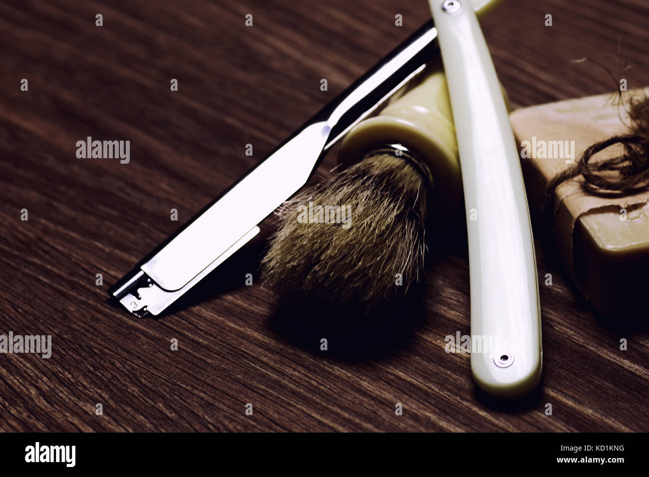 razor sharp soap brush retro Stock Photo - Alamy