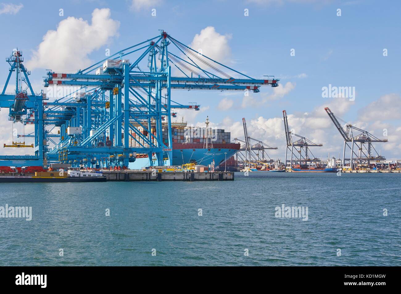 Huge Container Ship Stock Photo - Alamy