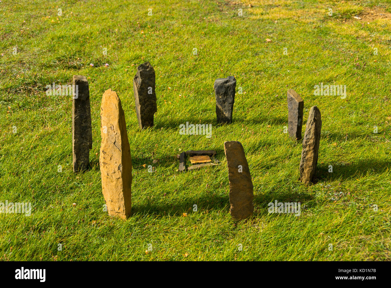 A miniature stone circle, made by recent visitors, by the coastal path ...