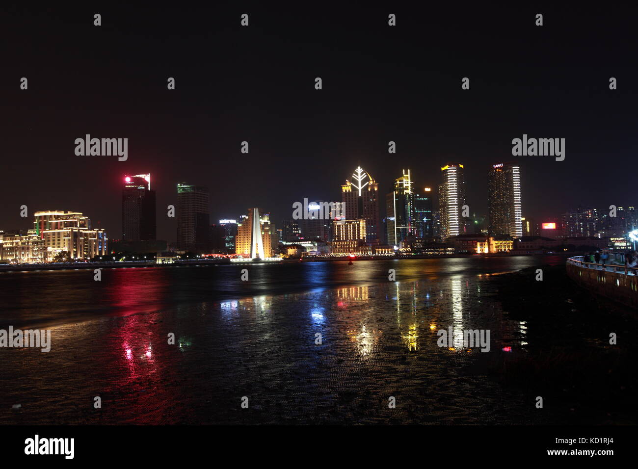 Shanghai waterway hi-res stock photography and images - Alamy