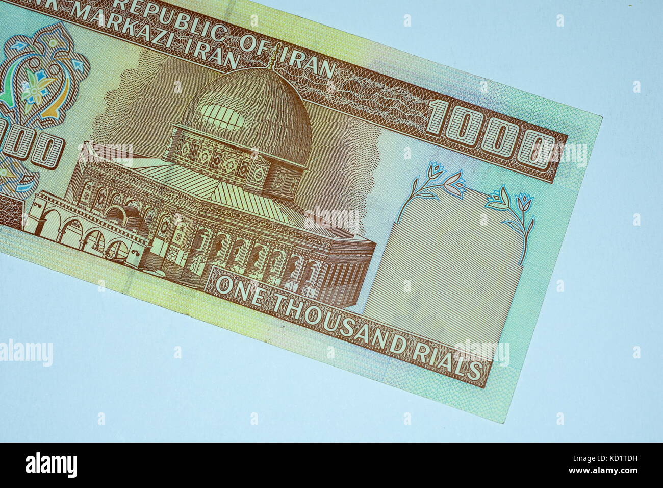 Close up Banknote and Currency Bills and Coins Stock Photo - Alamy