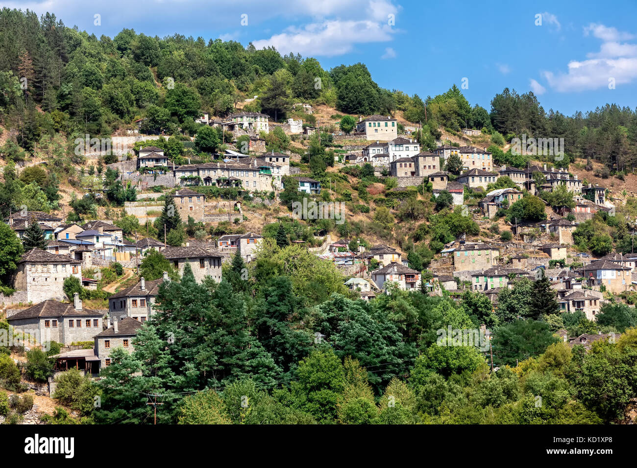 Beautiful view of the historic village of Tsepelovo in Zagori area ...