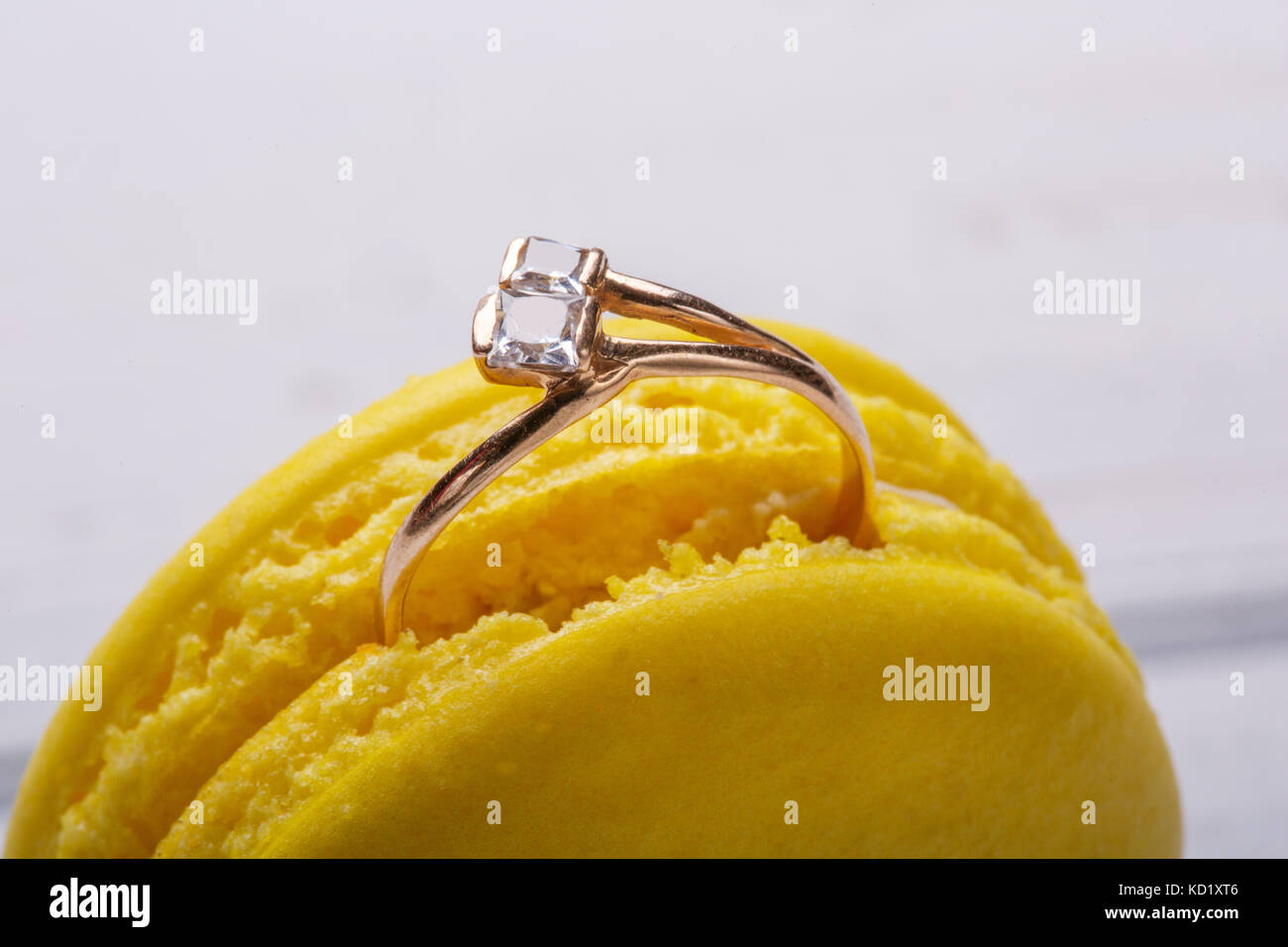 ´marry me´ candy heart hi-res stock photography and images - Alamy