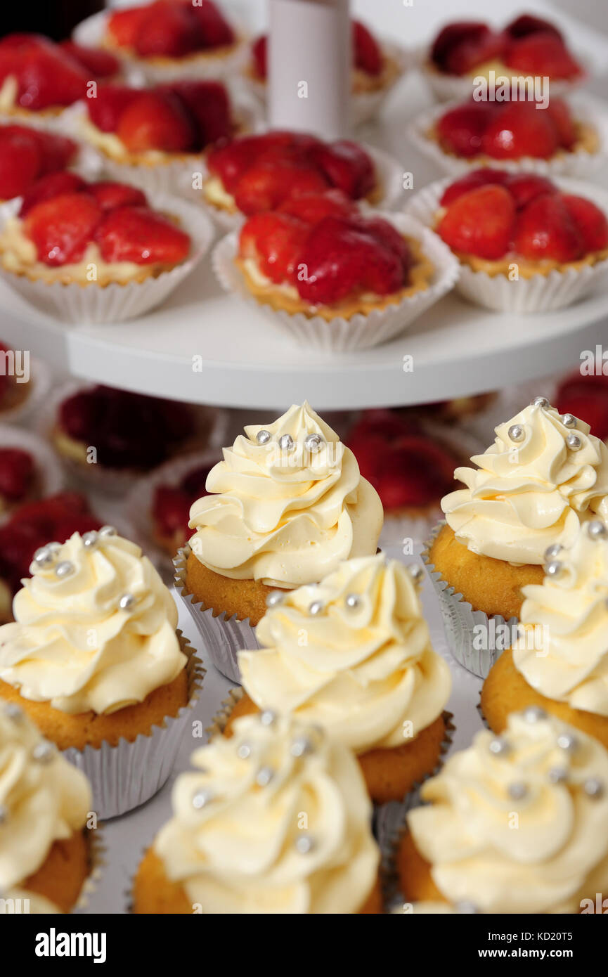 Cakes Lovers High Resolution Stock Photography and Images - Alamy