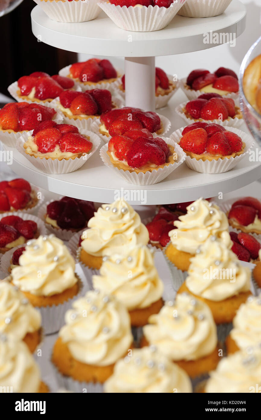Refreshmentcakes hi-res stock photography and images - Alamy