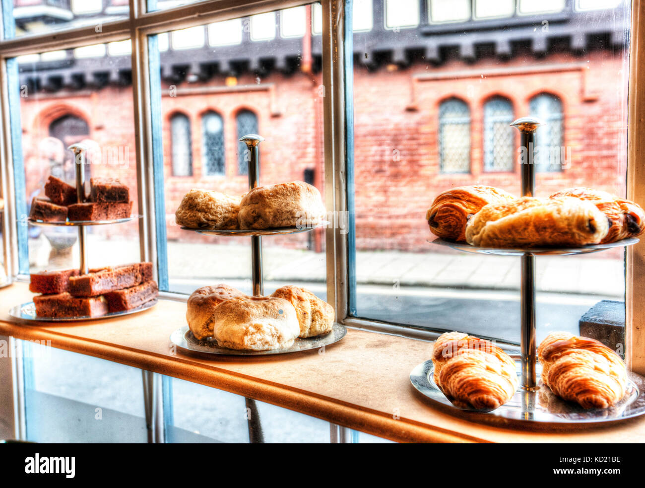 Old fashioned cake shop, cafe window Stock Photo - Alamy