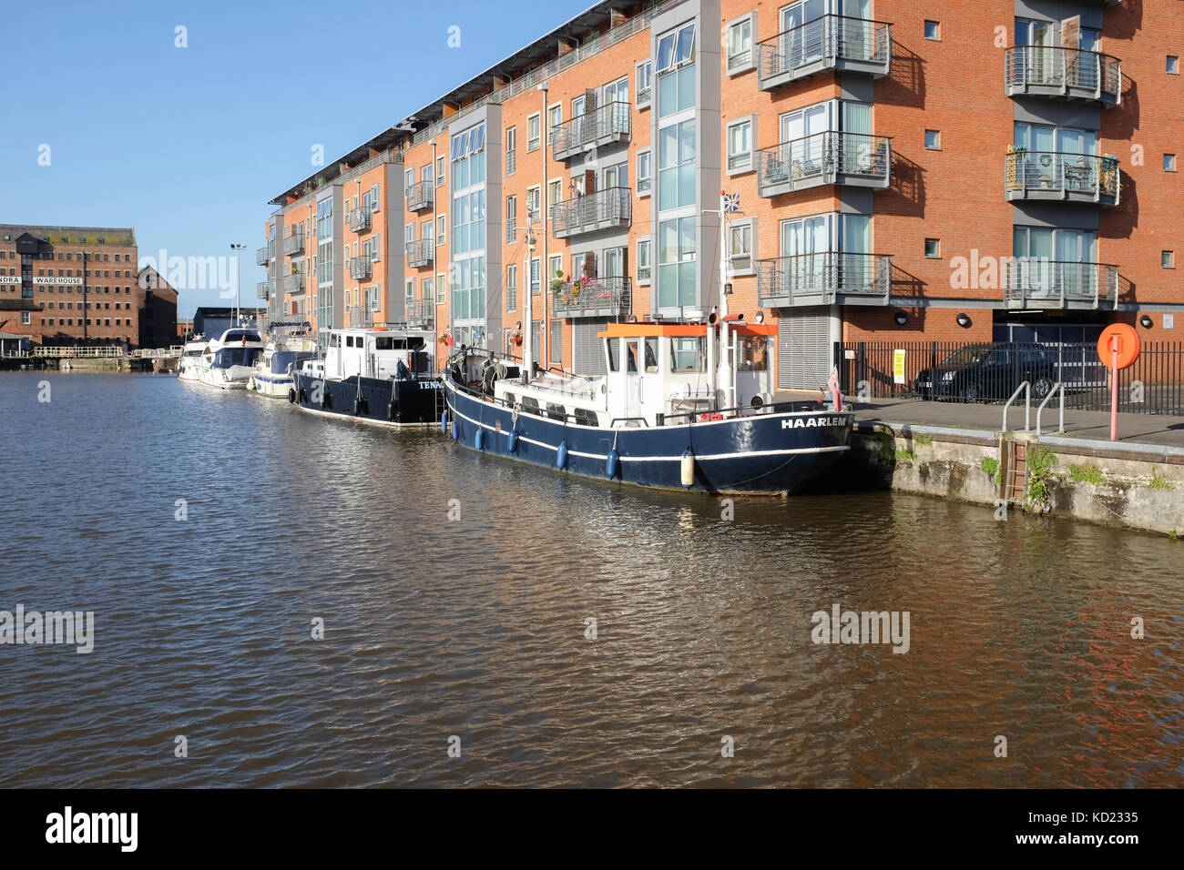 Motorised barge hi-res stock photography and images - Alamy