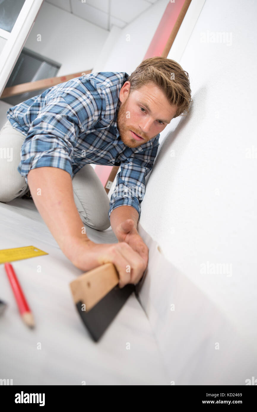Carpet fitting hi-res stock photography and images - Alamy