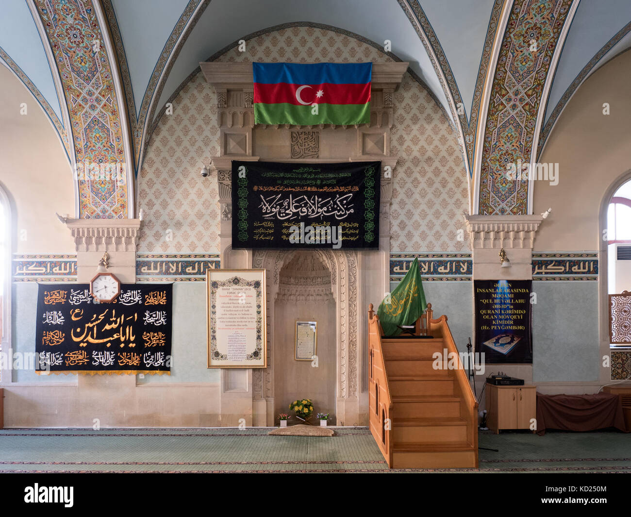 Interior of Juma Mosque ( aka Friday Mosque ) in the historic Old Town ...