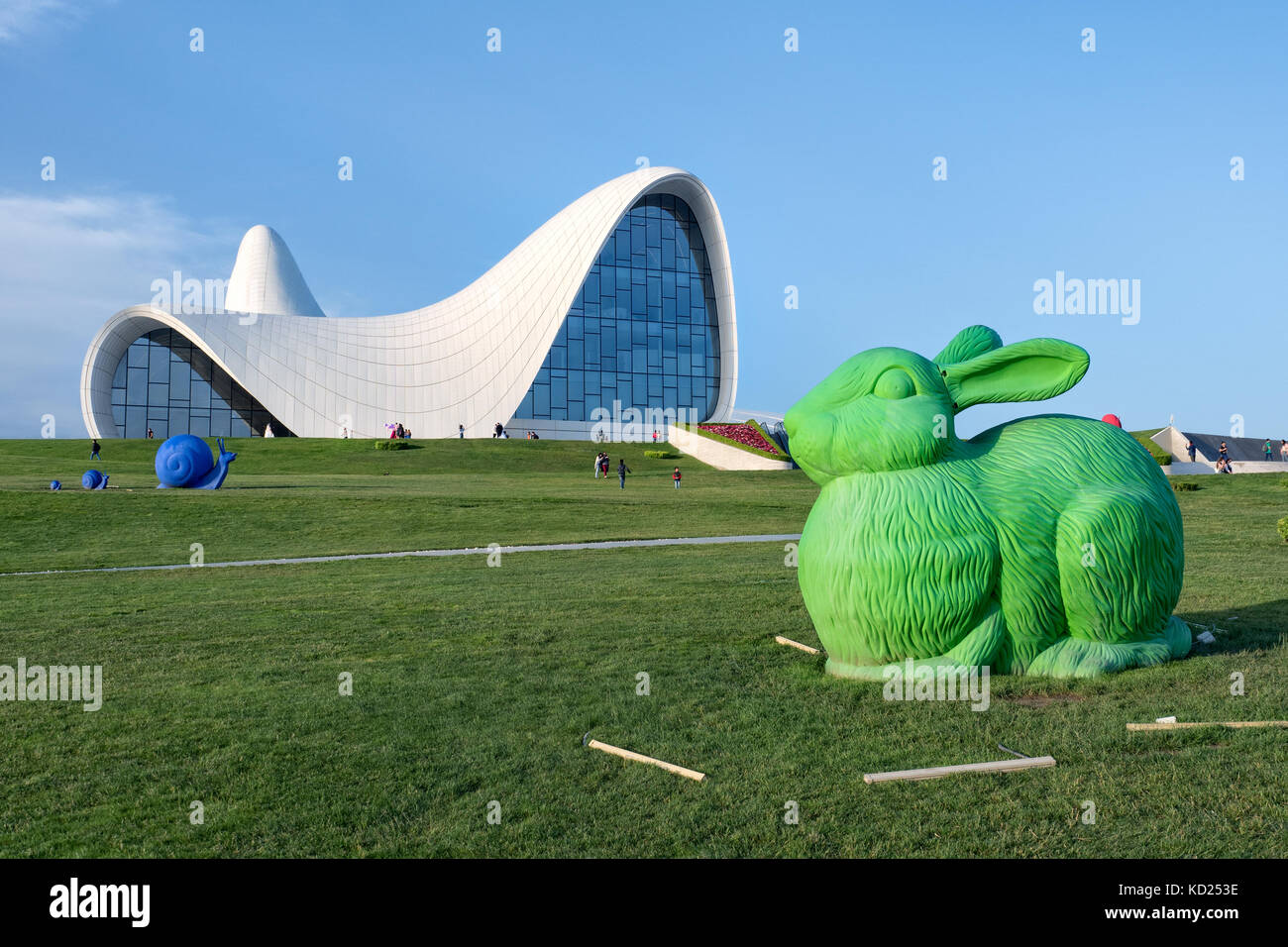 Rabbit sculpture hi-res stock photography and images - Alamy
