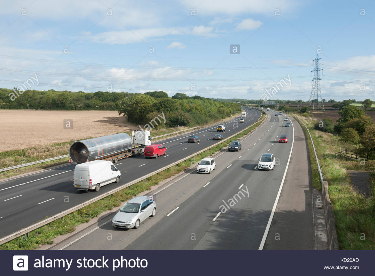 Left Hand Drive Lorry Stock Photos & Left Hand Drive Lorry Stock Images ...