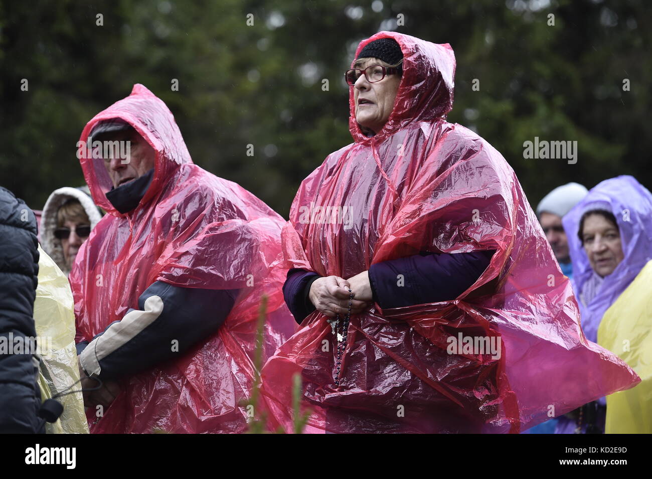 Hundreds of Polish pilgrims pray during the procession at the Polish ...
