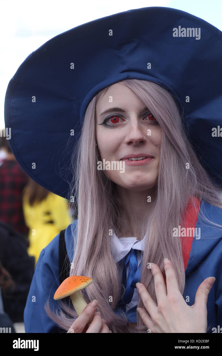 Rome, Italy. 8th October, 2017. The Romics cosplay festival in Rome ...