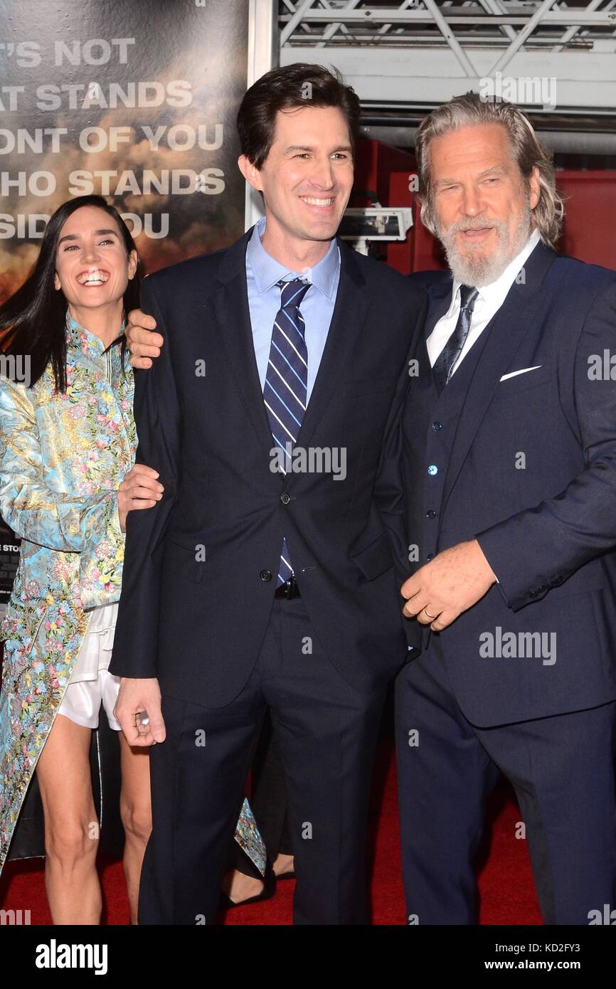 Joseph kosinski jeff bridges hi-res stock photography and images - Alamy