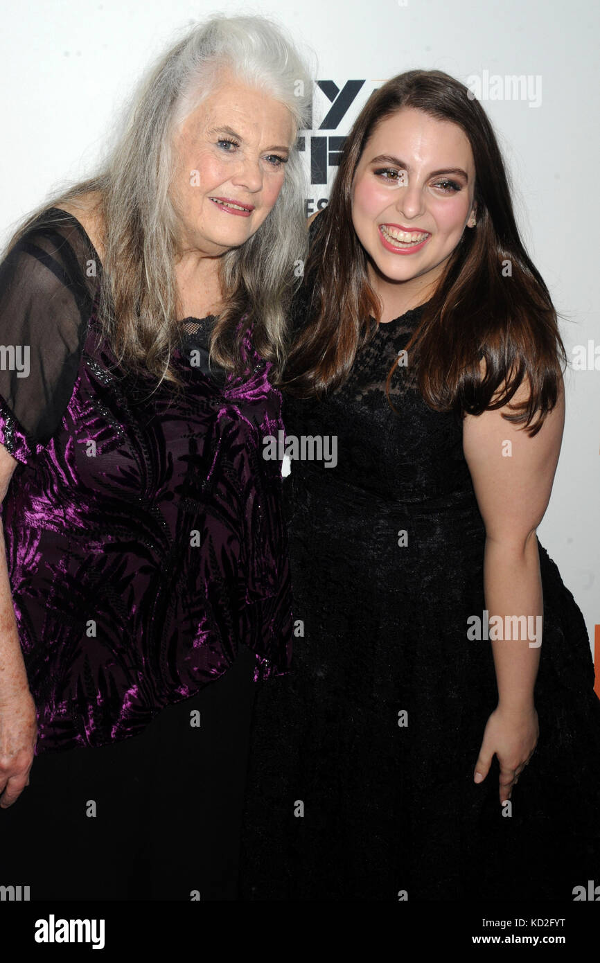 Beanie feldstein lady bird hi-res stock photography and images - Alamy