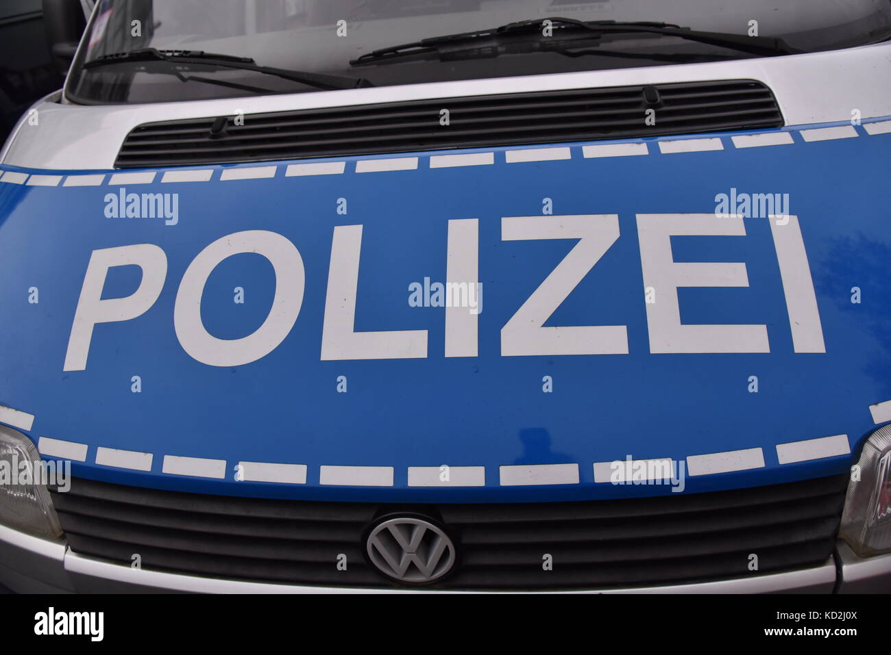 German police vehicle hi-res stock photography and images - Alamy