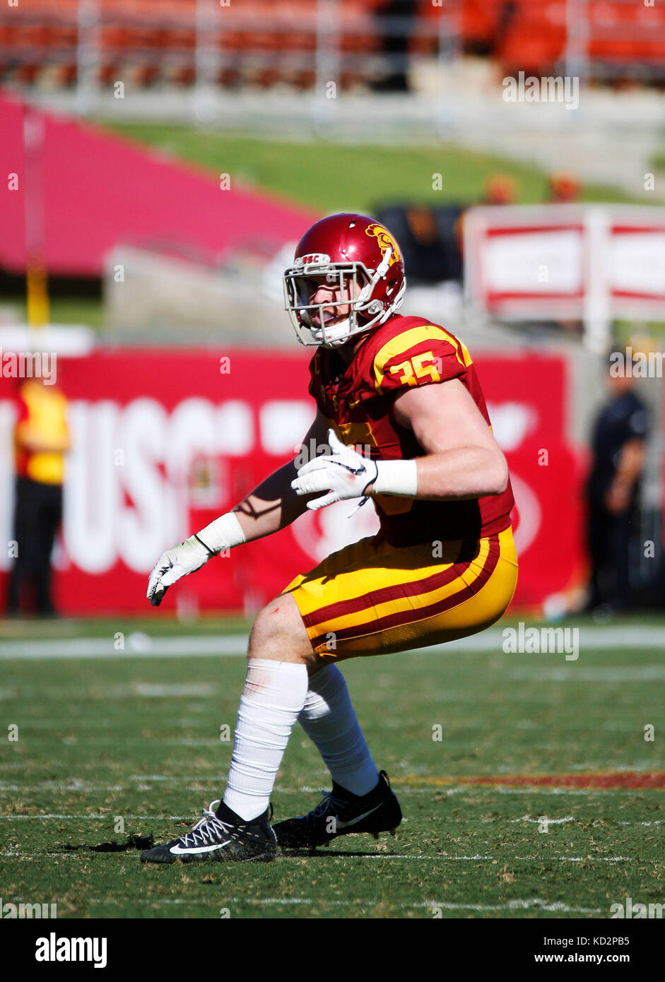 October 7, 2017 USC Trojans linebacker Cameron Smith #35 in action ...
