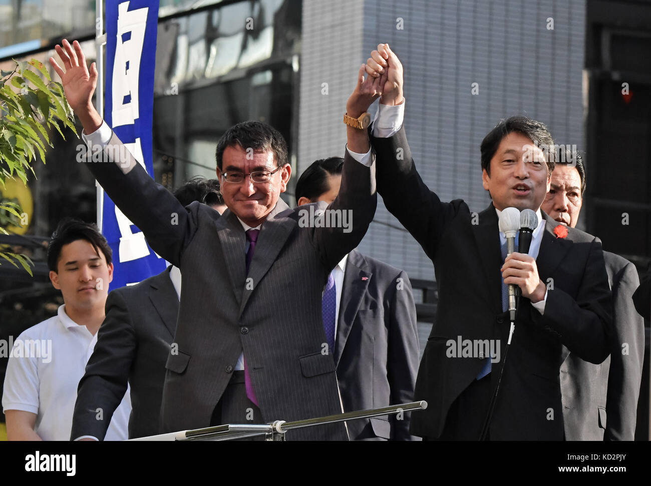 Tokyo, Japan. 9th Oct, 2017. Taro Kono, Itsunori Onodera, October 9 ...