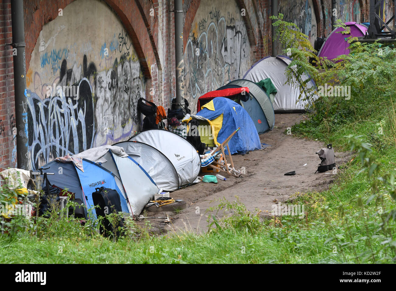 Berlin, Germany. 10th Oct, 2017. Homeless people's tents pictured in ...