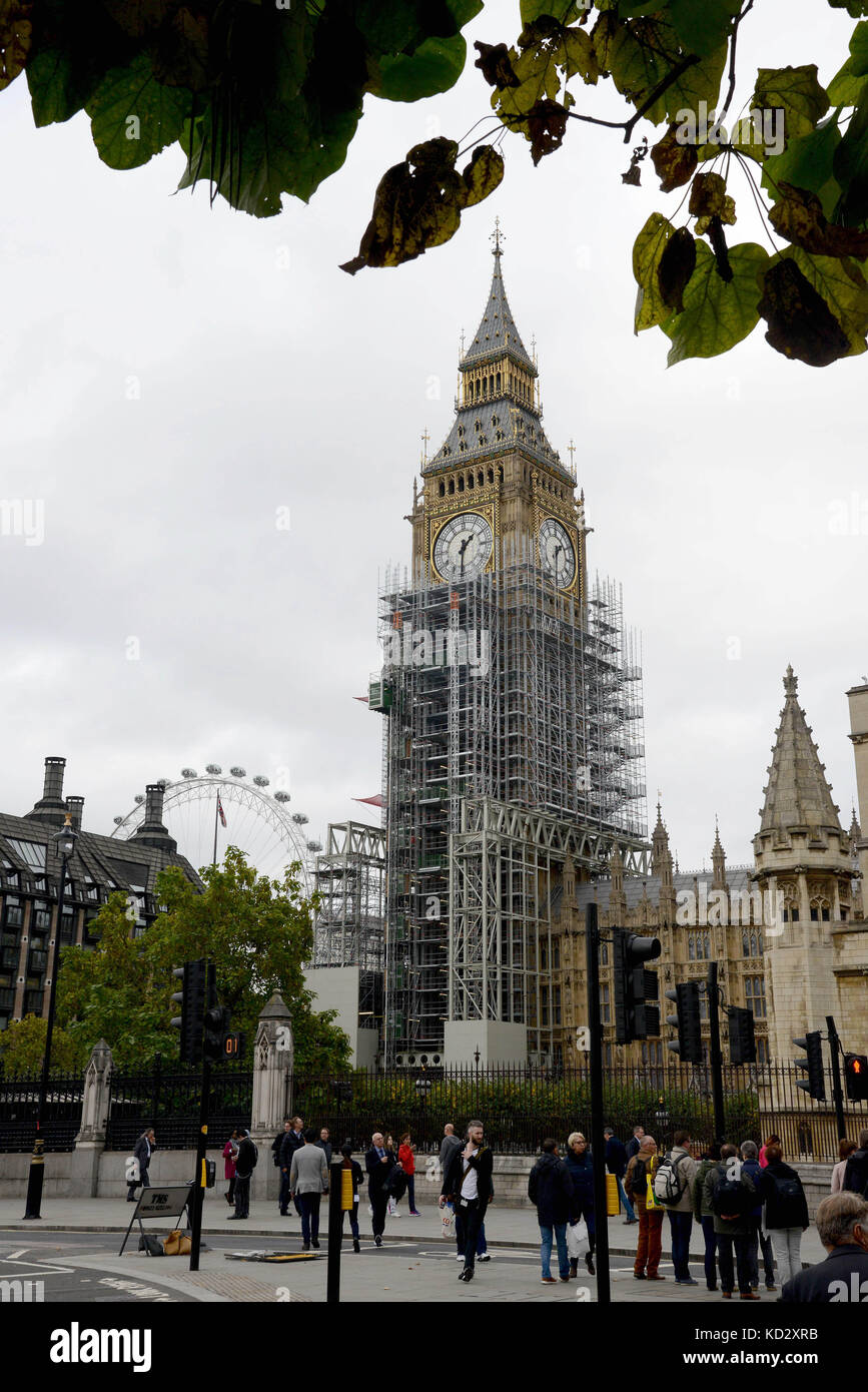 Scaffolding around elizabeth tower hi-res stock photography and images ...