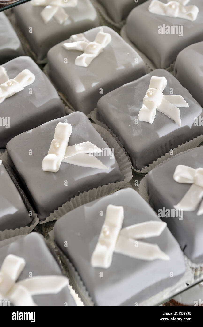 cakes, party, sweet, refreshment,cakes, sweet, snacks, calories, sweets ...