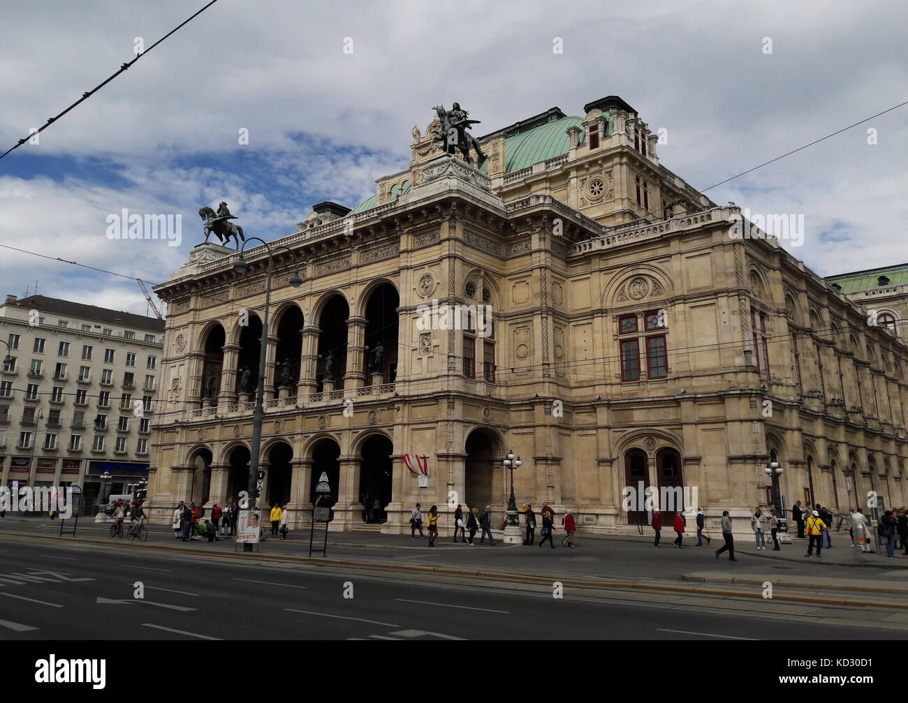 Vienna State Opera Stock Photo - Alamy