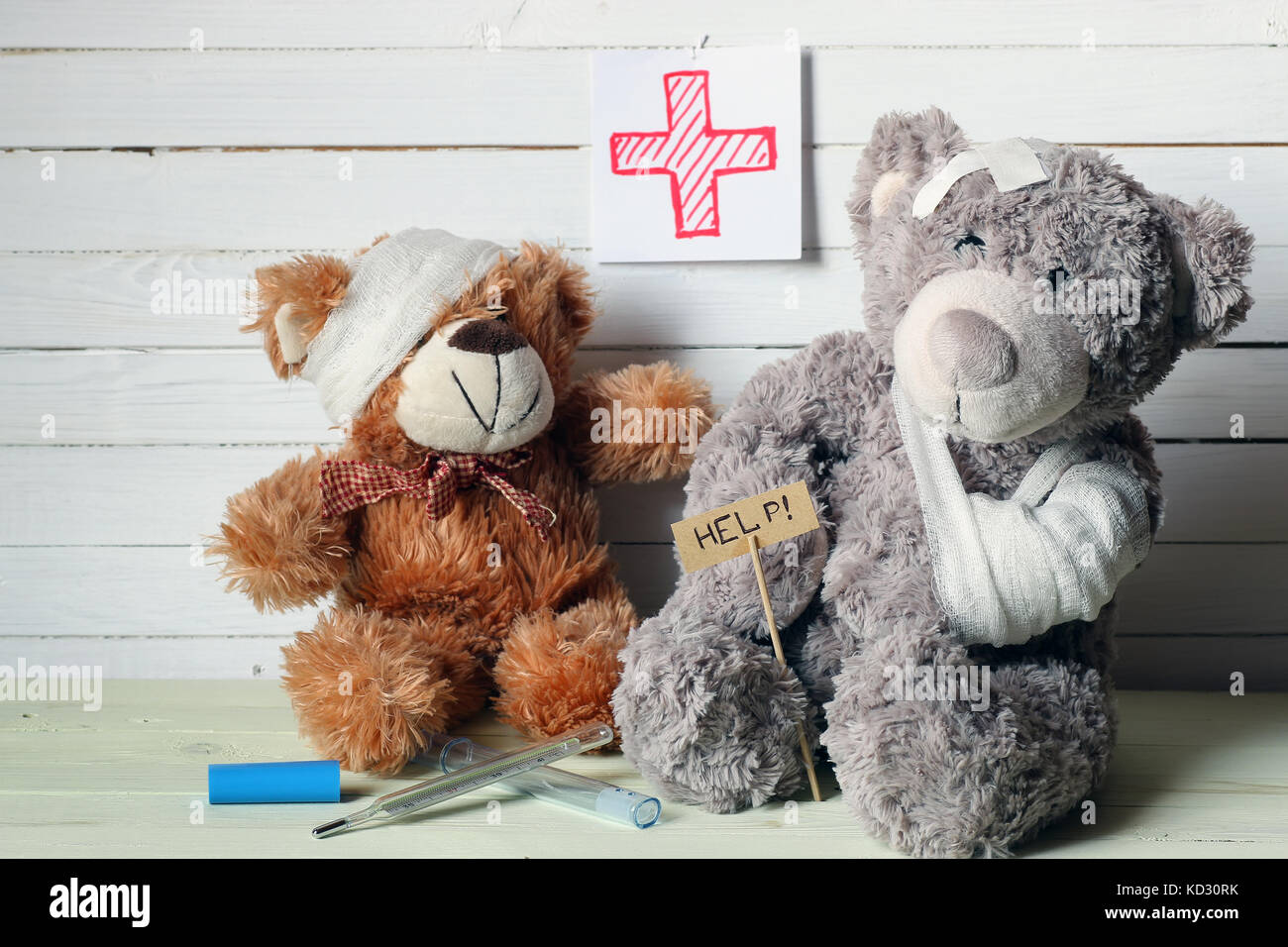 toy teddy doctor Stock Photo - Alamy
