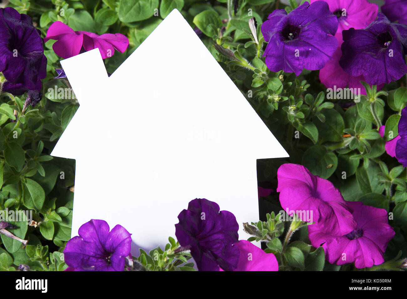 House Shape Placard Stock Photo - Alamy
