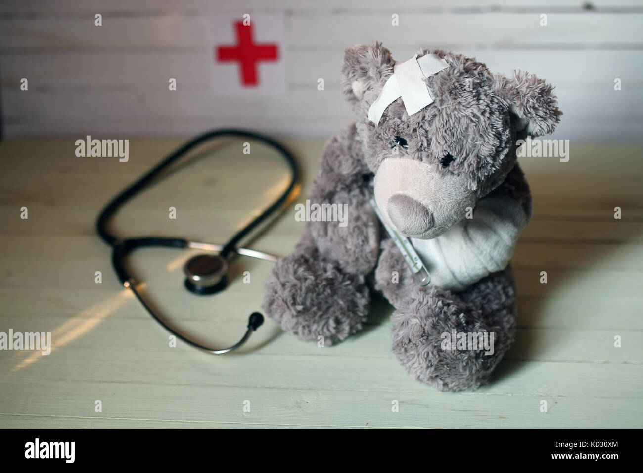 toy teddy doctor Stock Photo - Alamy