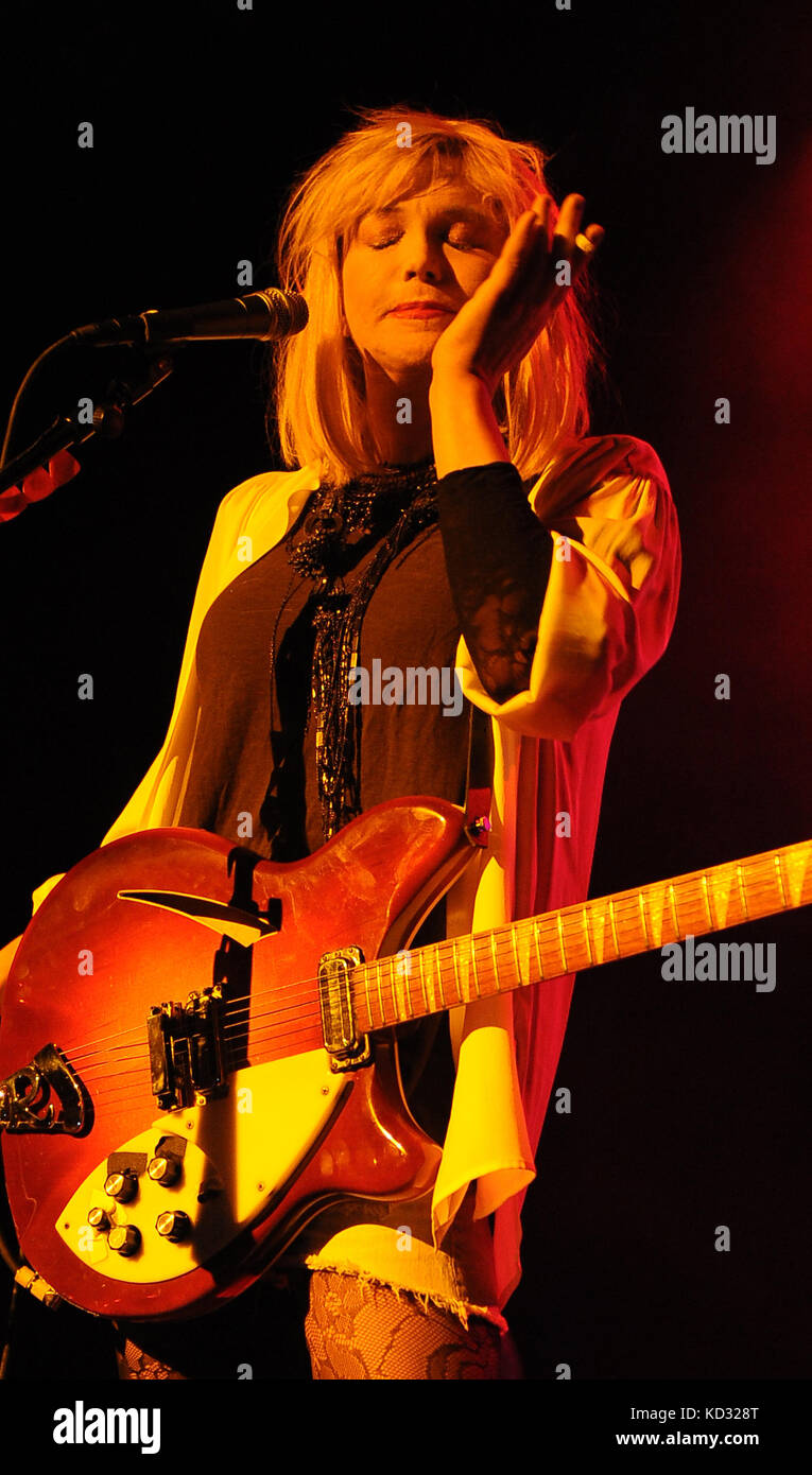 MIAMI BEACH, FL - JULY 2: Singer / Actress Courtney Love (AKA Courtney ...