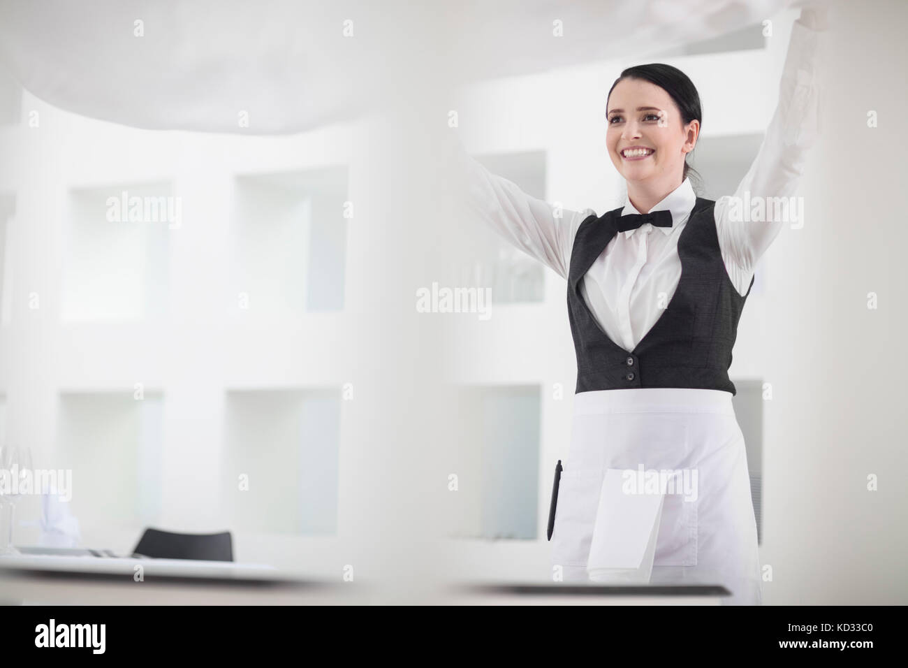 Laying table cloth hi-res stock photography and images - Alamy