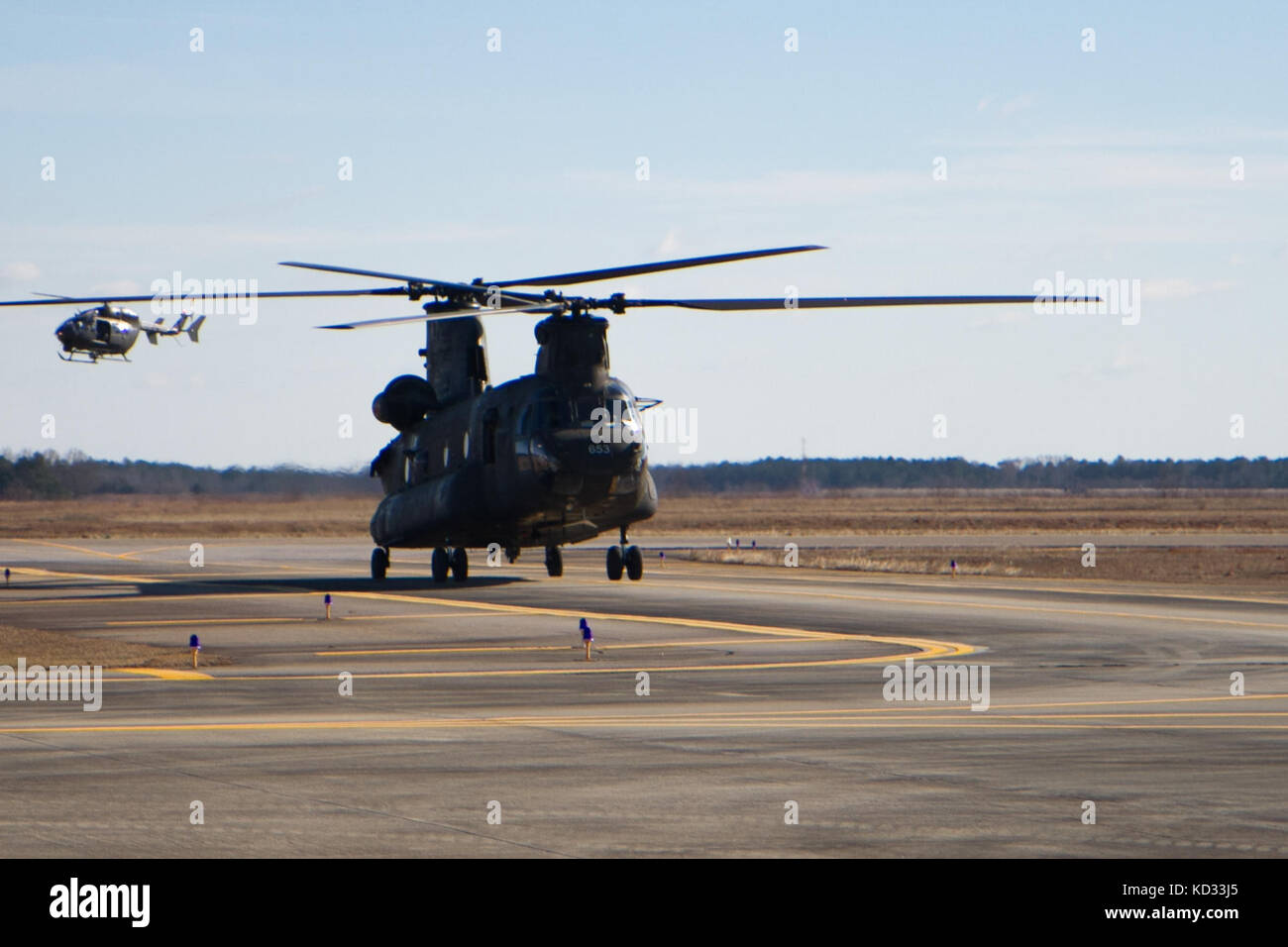 U.S. Soldiers from the S.C. Army National Guard sling-load a UH-60 ...