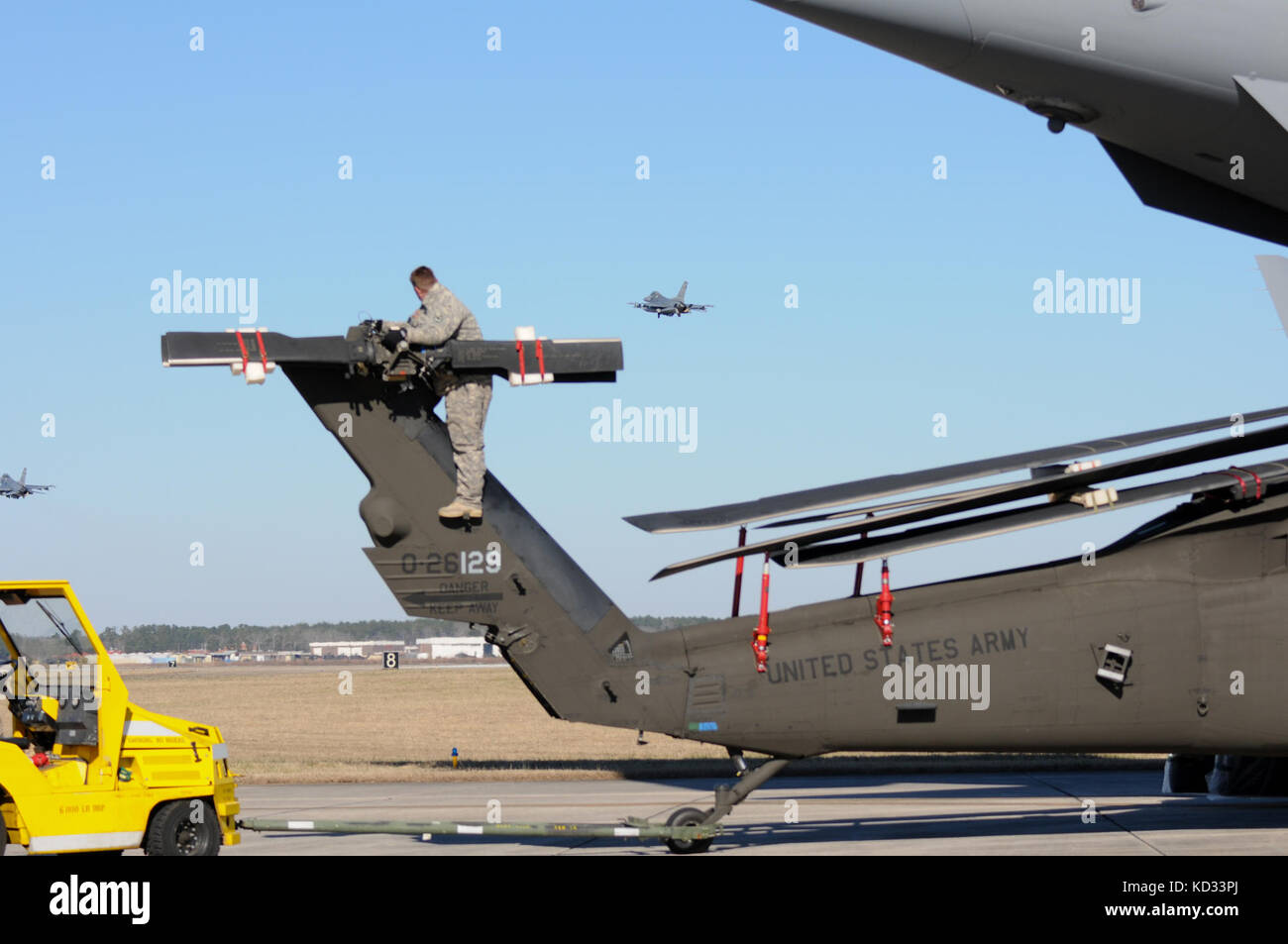 1 111th aviation battalion hi-res stock photography and images - Alamy