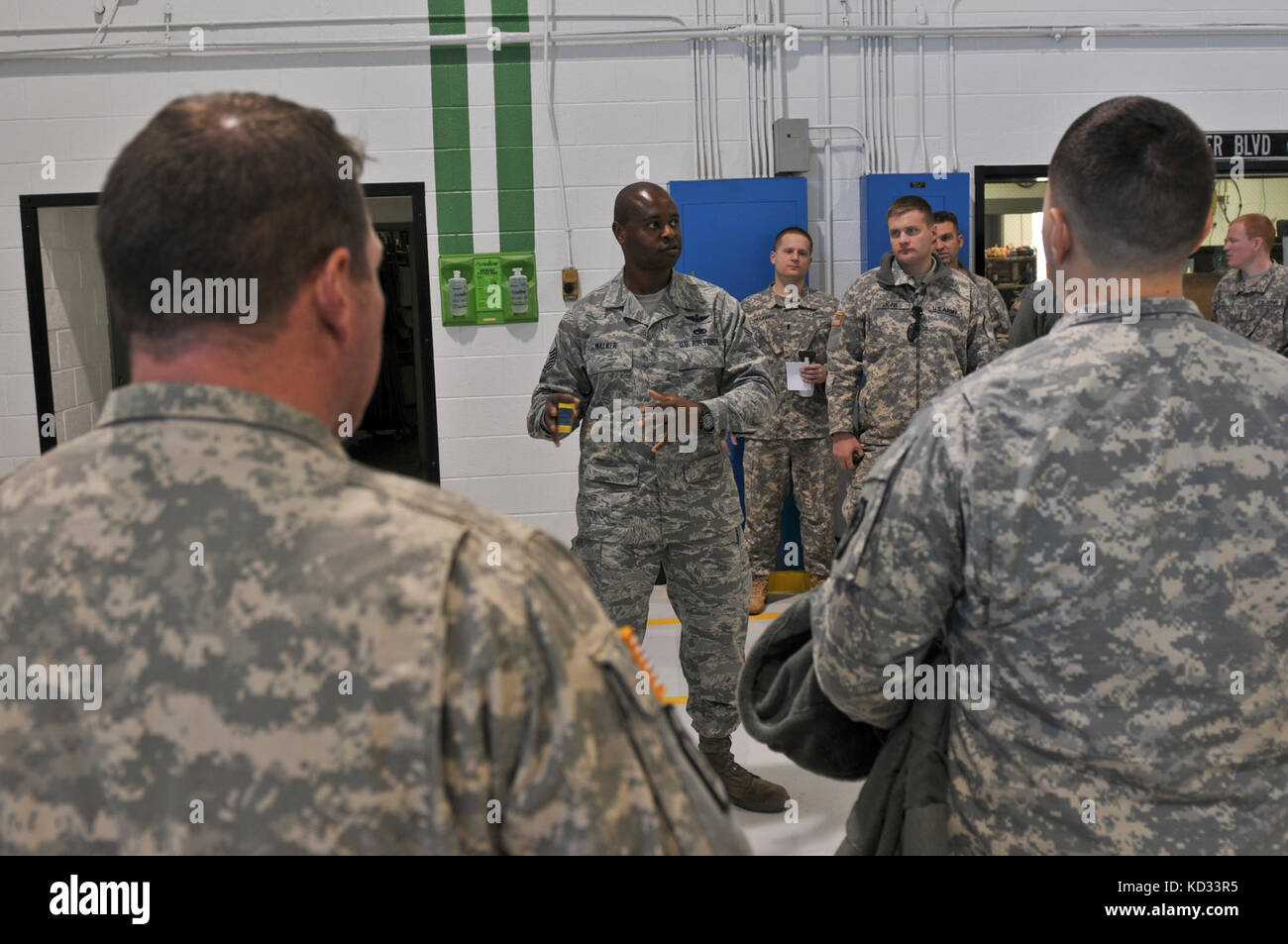 U.S. Soldiers from Company A, 1-111th Aviation Battalion, South ...