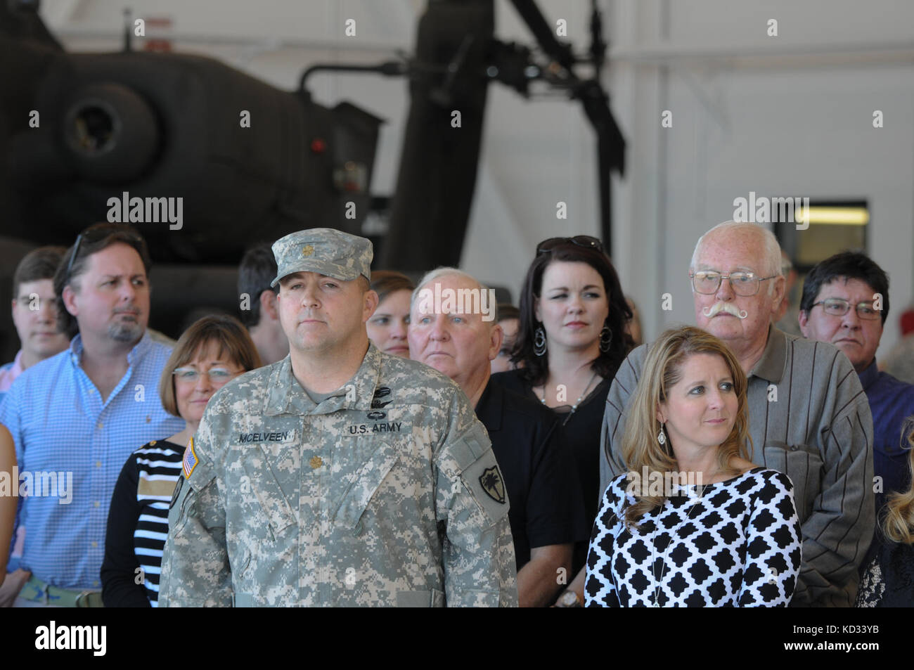 Army aviation soldier stands hi-res stock photography and images - Alamy
