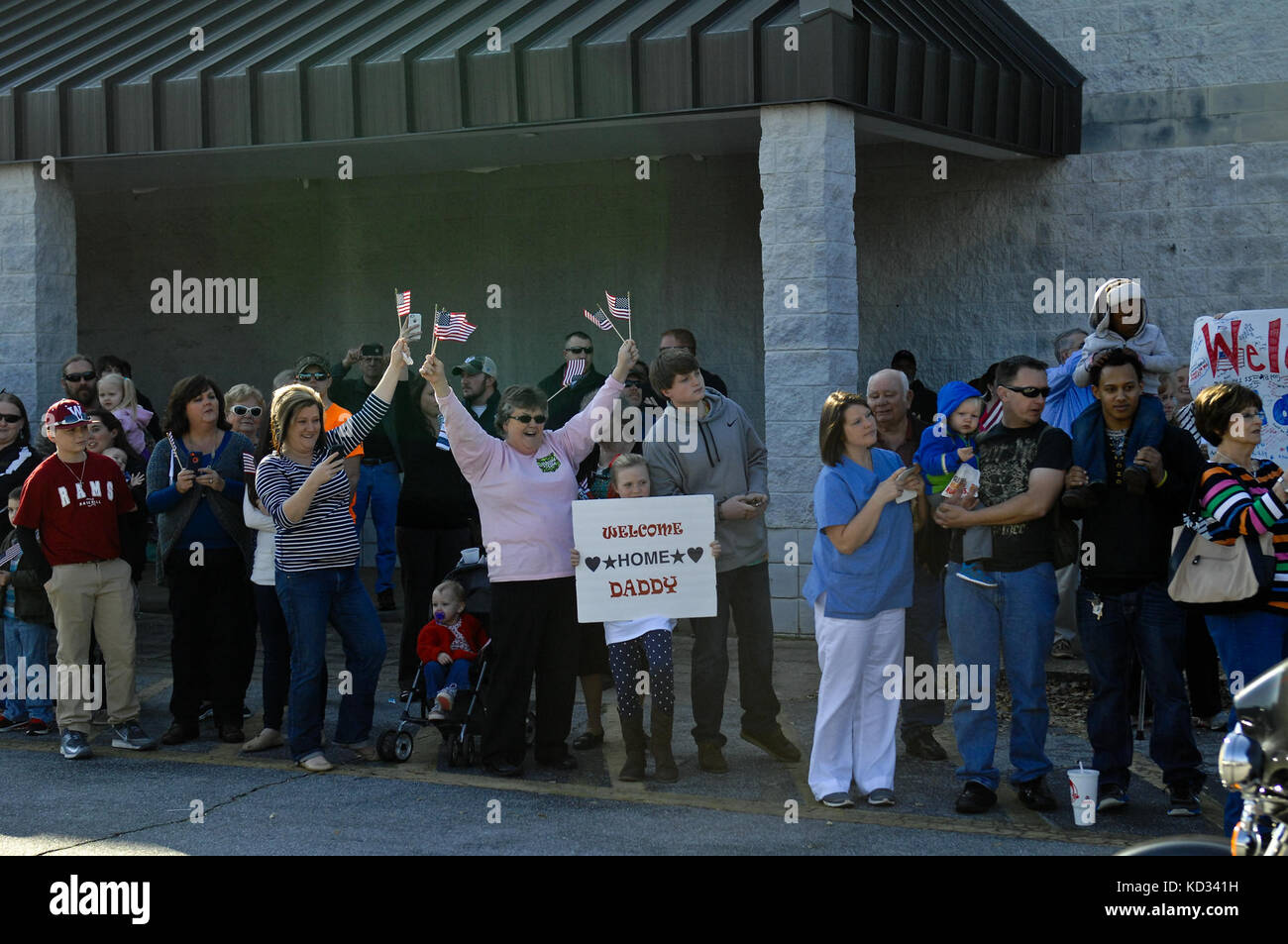 U.S. Army Soldiers, assigned to the South Carolina Army National Guard ...