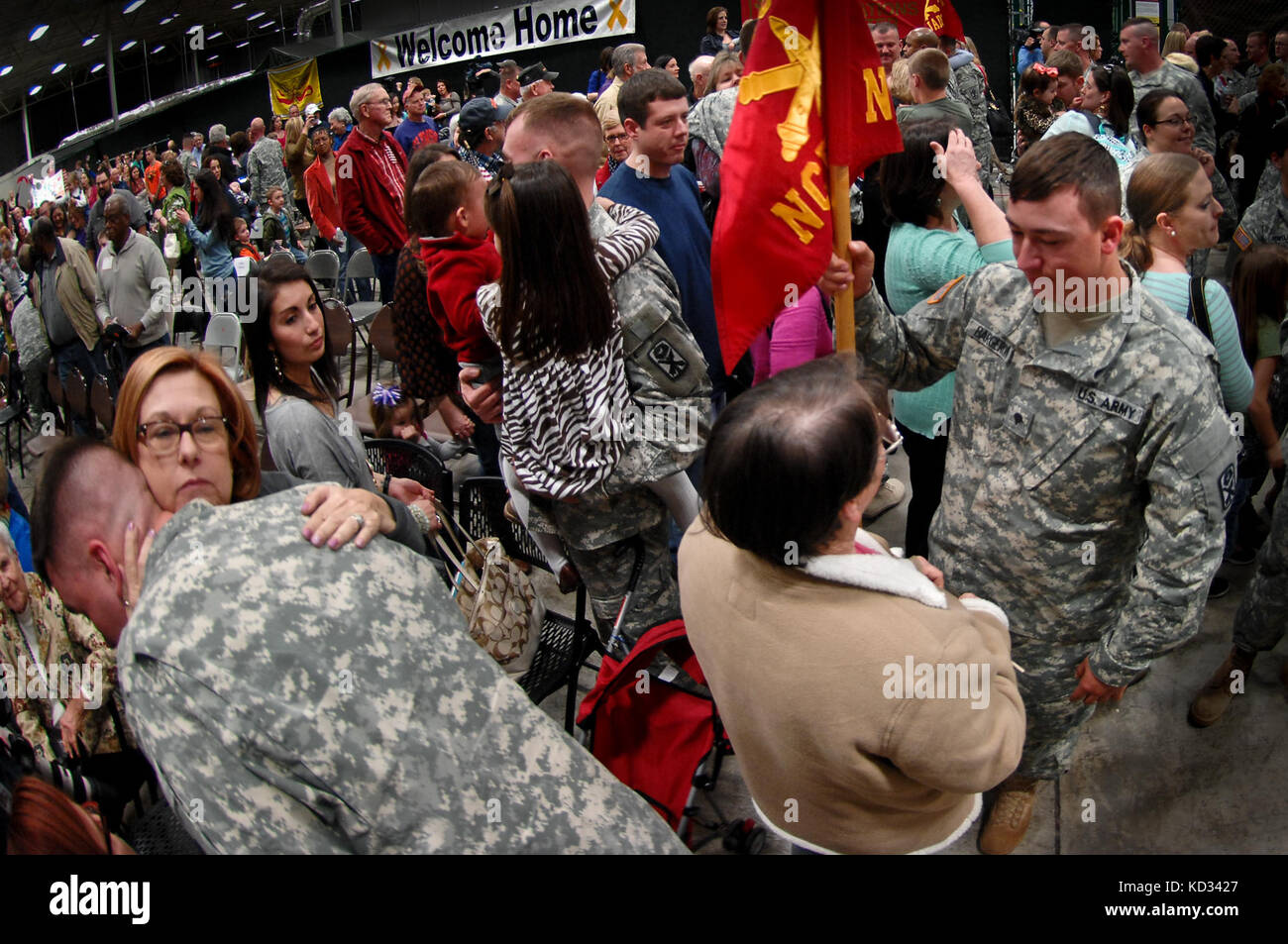 U.S. Army Soldiers, assigned to the South Carolina Army National Guard ...